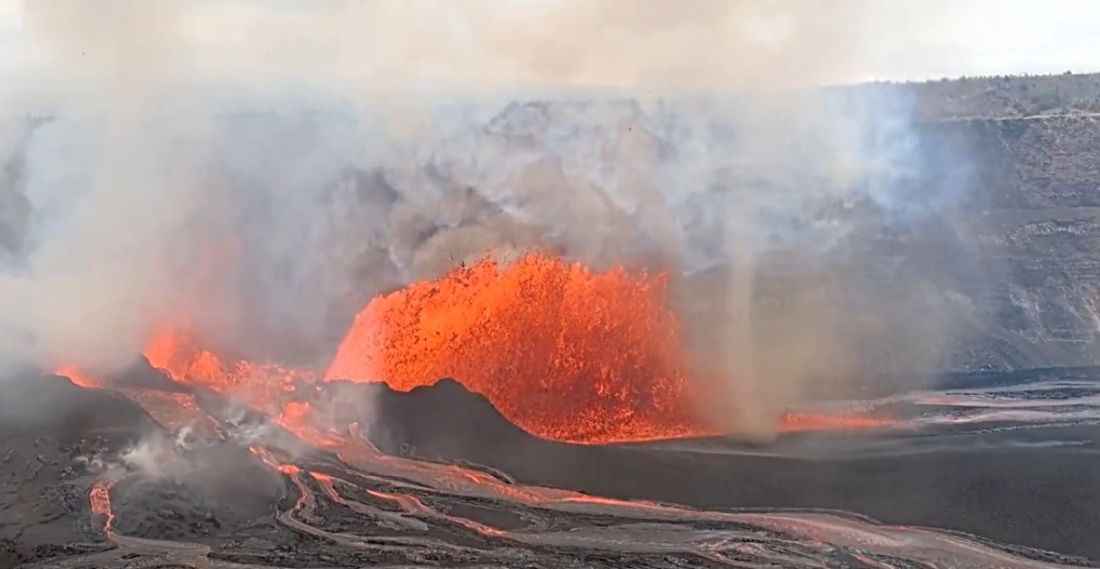 O que é o “volnado”, um tornado de lava que surgiu durante erupção no ...