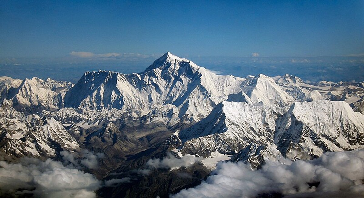 Monte Everest ficou pelo menos 15 metros maior. Cientistas já sabem por quê