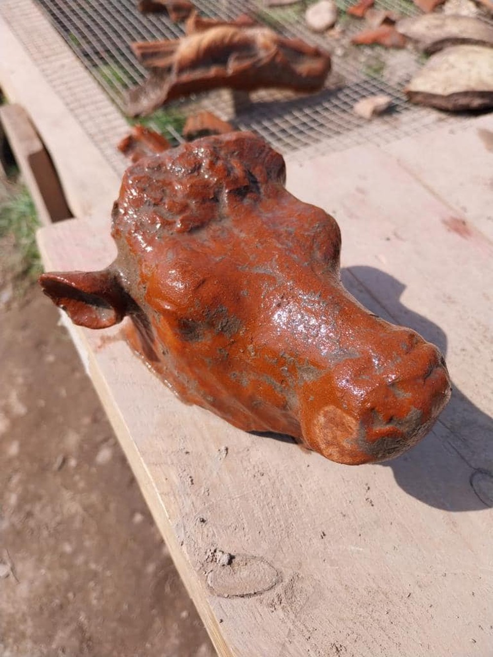 Estátua De Deus Do Sexo é Descoberta Em Templo Nas Ruínas De Cidade Italiana Arqueologia Galileu